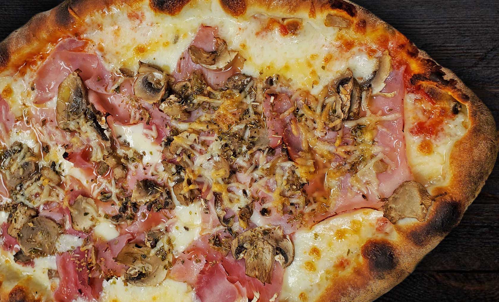 Cafe Creme de la Creme -Pizza in Naples Florida -no additives